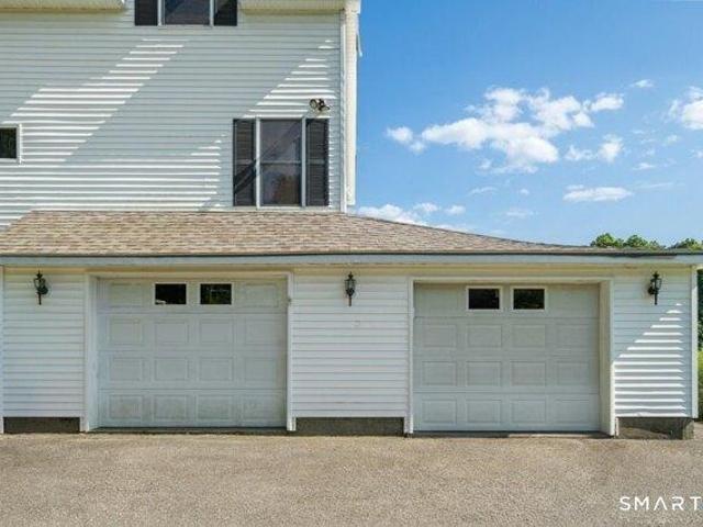 house with 4 bedroom, Brookfield CT ES105191416