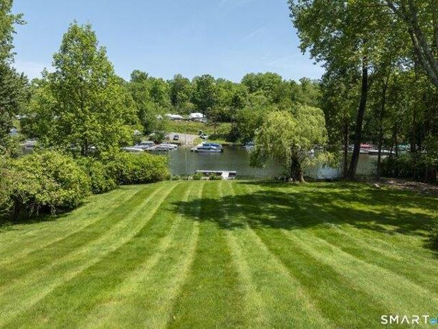 house with 4 bedroom, Brookfield CT ES102827143