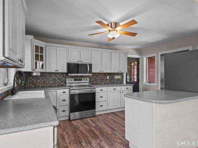 house with 4 bedroom, Brooklyn CT DLS102153957