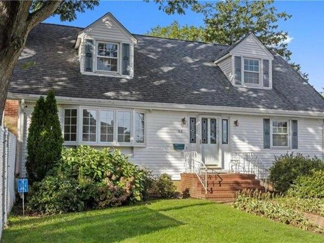 house with 4 bedroom, Brooklyn NY DLS100244990