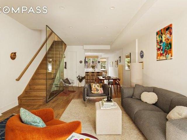 house with 4 bedroom, Brooklyn NY DLS101781676