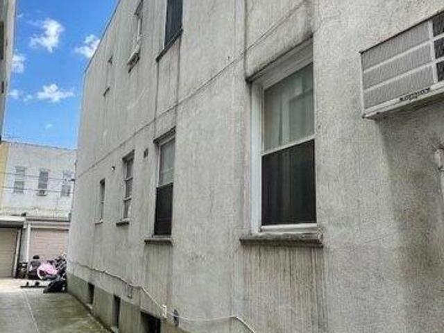 house with 4 bedroom, Brooklyn NY DLS101799597
