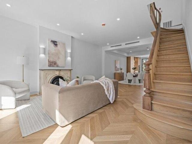 house with 4 bedroom, Brooklyn NY DLS101800666
