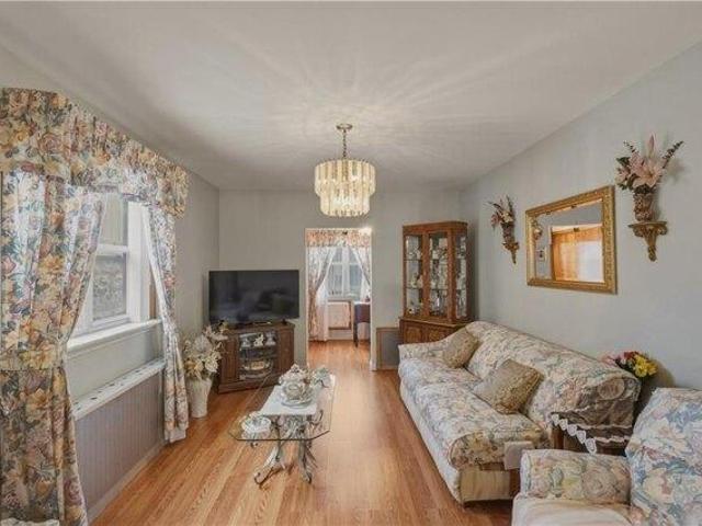 house with 4 bedroom, Brooklyn NY DLS101801150