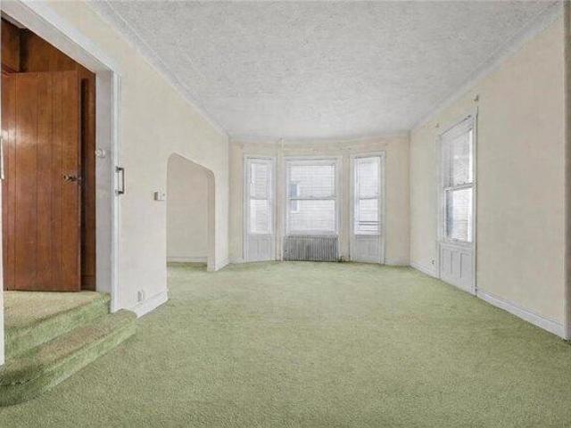 house with 4 bedroom, Brooklyn NY DLS101802107