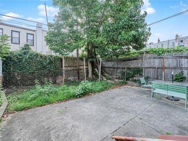 house with 4 bedroom, Brooklyn NY DS101780260
