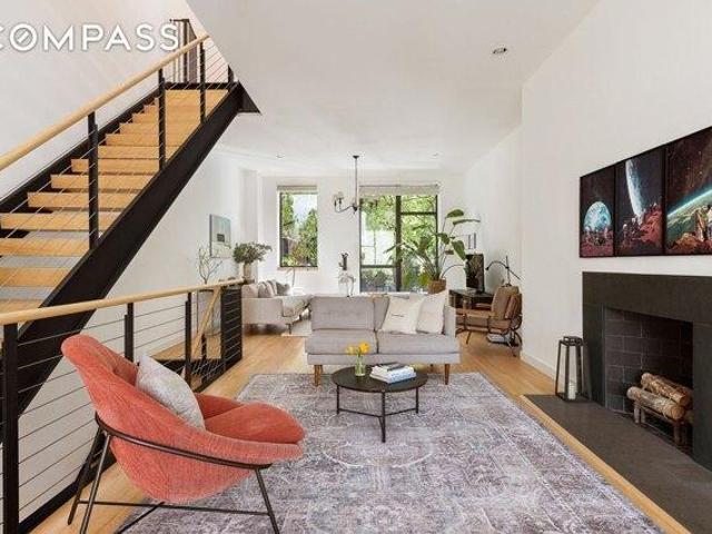 house with 4 bedroom, Brooklyn NY DS102562999