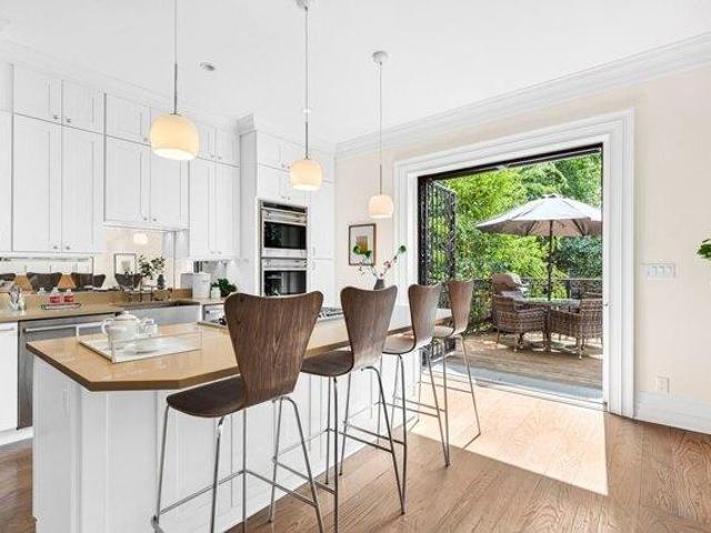 house with 4 bedroom, Brooklyn NY DS103624049