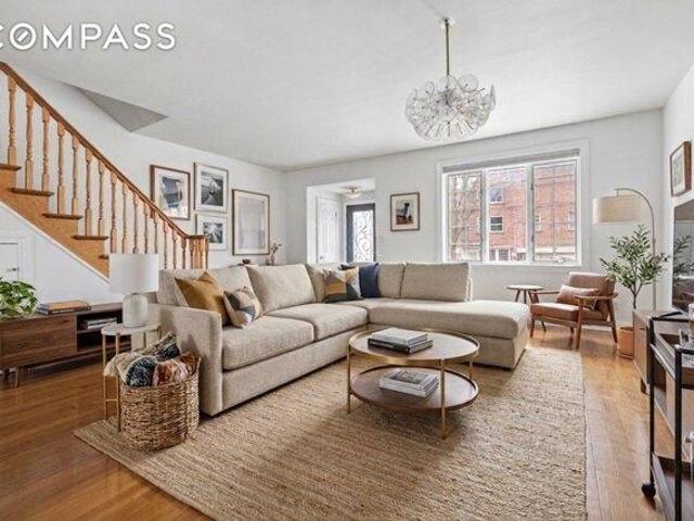 house with 4 bedroom, Brooklyn NY DS103627651
