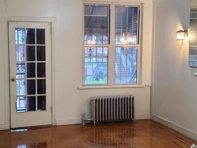 house with 4 bedroom, Brooklyn NY DS72692141
