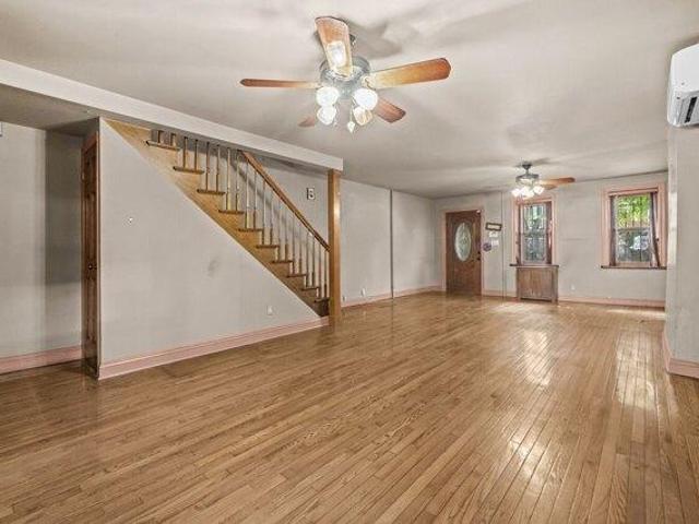 house with 4 bedroom, Brooklyn NY ES103602015
