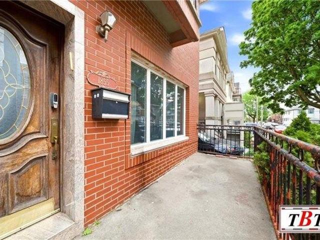 house with 4 bedroom, Brooklyn NY ES103620885