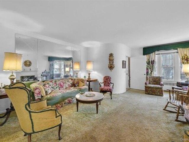 house with 4 bedroom, Brooklyn NY ES103625259