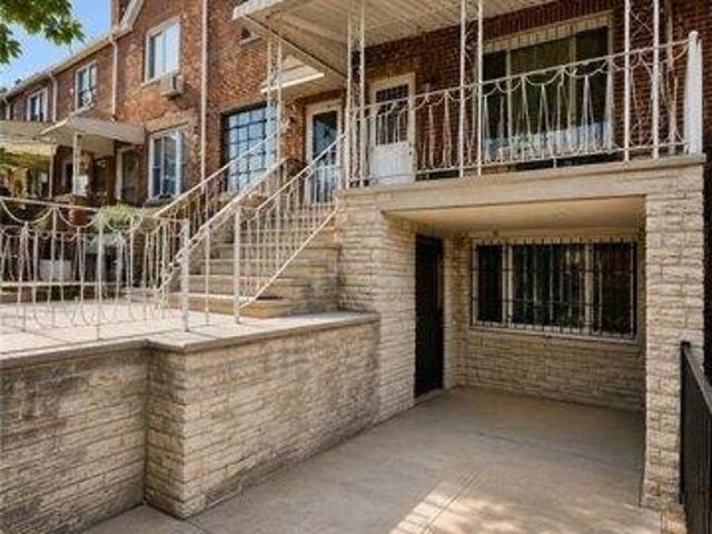 house with 4 bedroom, Brooklyn NY ES104921989