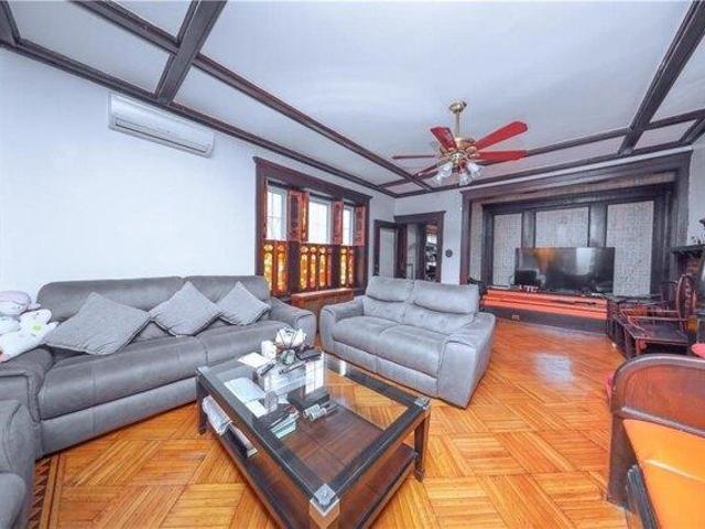 house with 4 bedroom, Brooklyn NY ES105191219