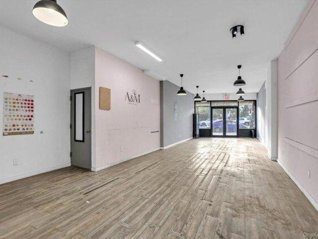 house with 4 bedroom, Brooklyn NY ES105203898
