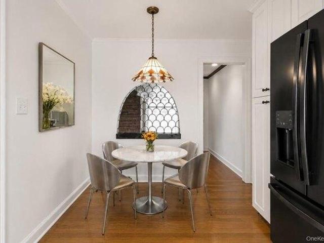 house with 4 bedroom, Brooklyn NY ES105204374