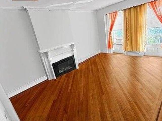 house with 4 bedroom, Brooklyn NY ES105207087