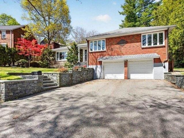 house with 4 bedroom, Brookline MA DLS102477891