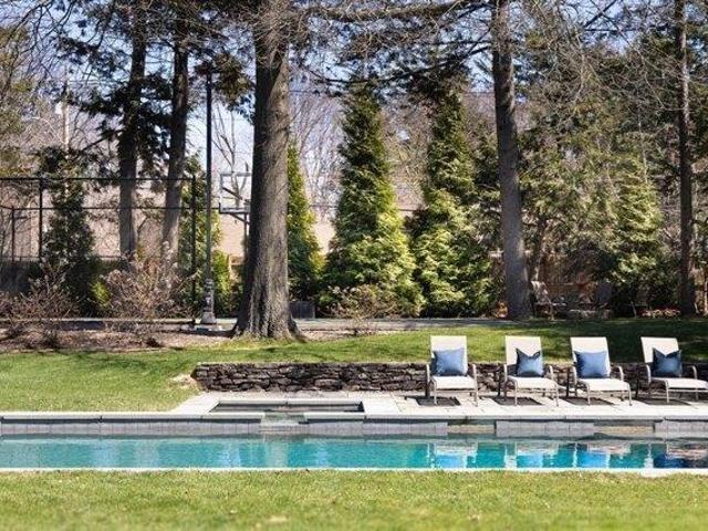 house with 4 bedroom, Brookline MA DS102559071