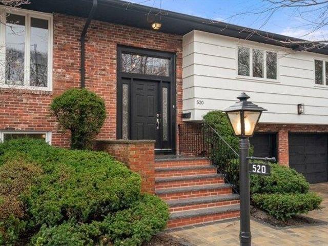 house with 4 bedroom, Brookline MA DS102063324
