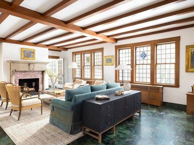 house with 4 bedroom, Brookline MA DS102312570