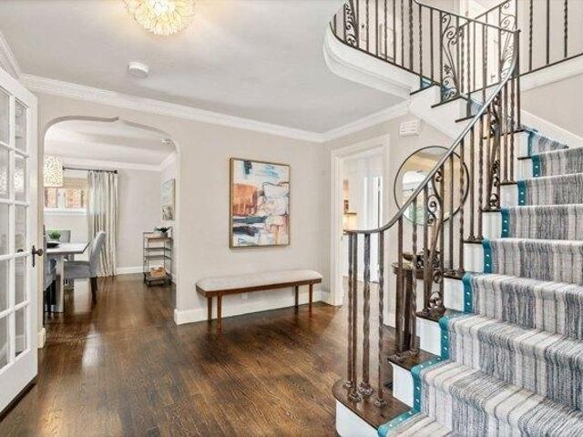 house with 4 bedroom, Brookline MA DS104442512