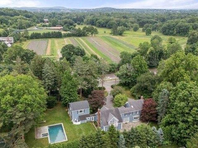 house with 4 bedroom, Brookline MA DS104233331