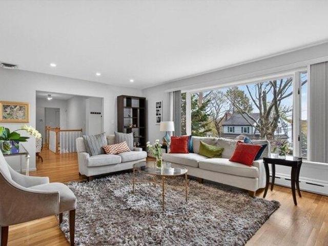 house with 4 bedroom, Brookline MA ES103432982