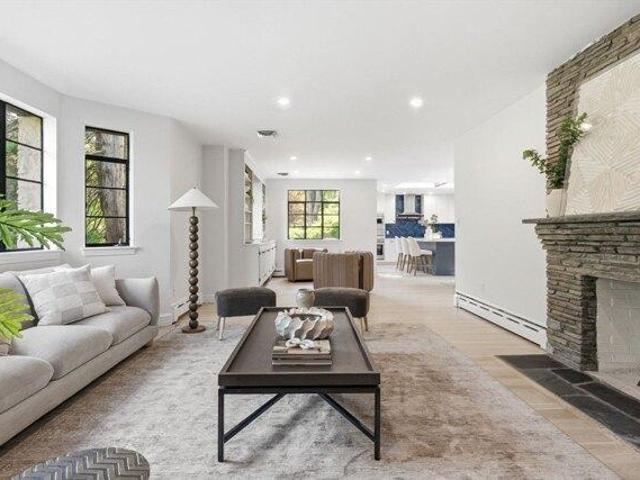 house with 4 bedroom, Brookline MA ES103035679
