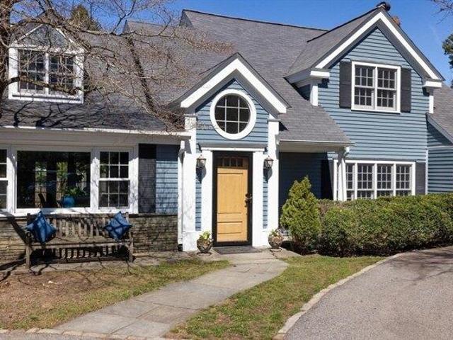house with 4 bedroom, Brookline MA ES103223578