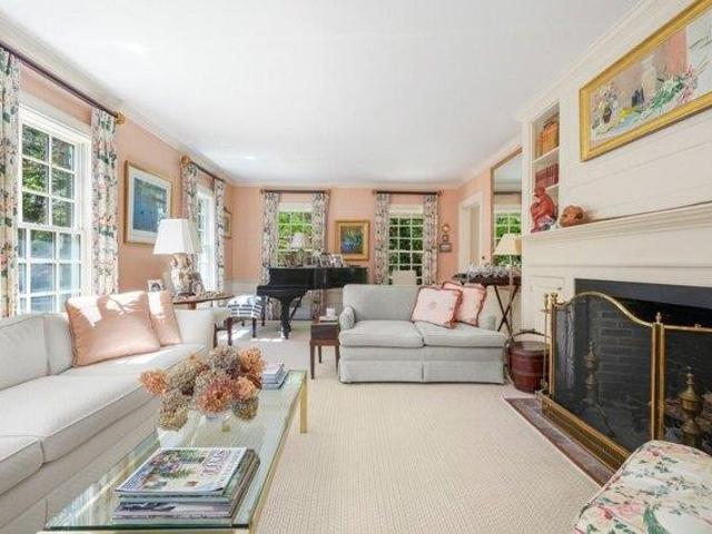 house with 4 bedroom, Brookline MA ES105079681