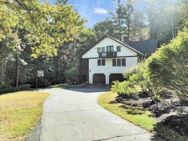 house with 4 bedroom, Brookline NH DLS103101615