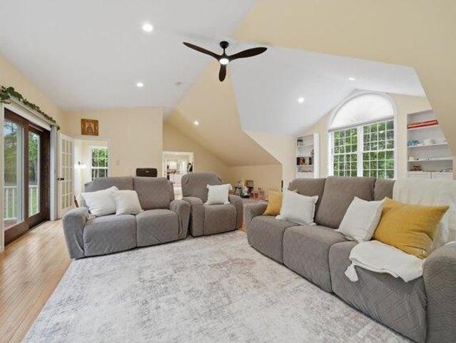 house with 4 bedroom, Brookline NH DS104044104
