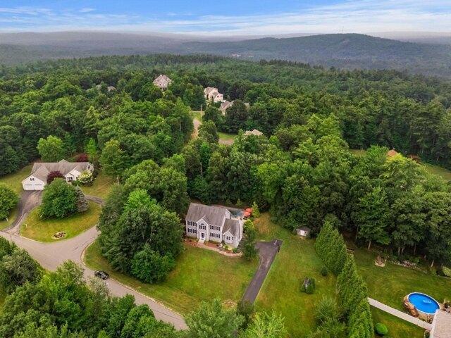 house with 4 bedroom, Brookline NH ES104541700