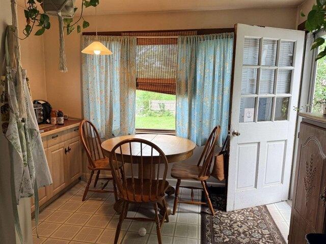 house with 4 bedroom, Brattleboro VT ES105139818