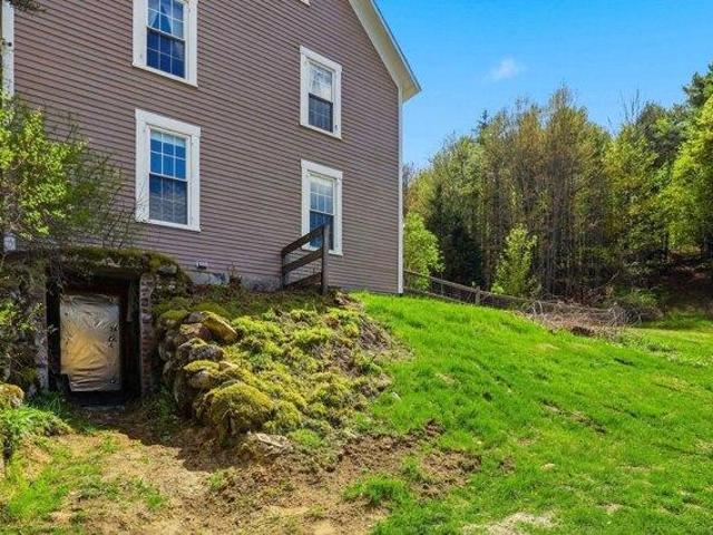 house with 4 bedroom, Bradford NH ES105205684