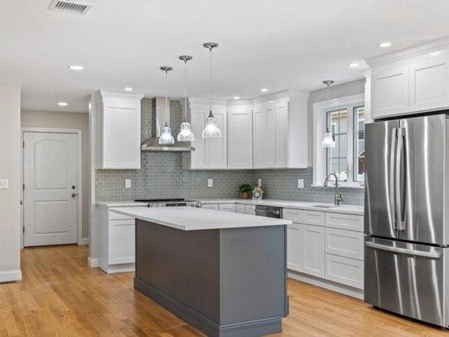 house with 4 bedroom, Braintree MA DLS102762315