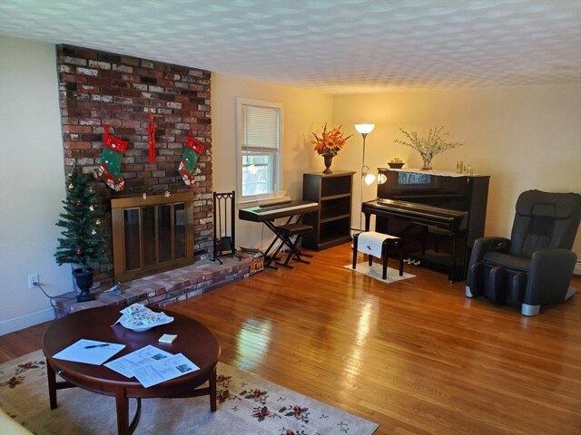 house with 4 bedroom, Braintree MA ES102960615
