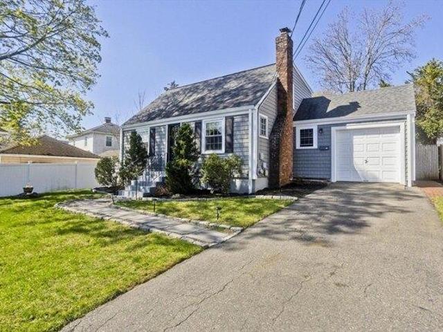 house with 4 bedroom, Braintree MA ES103221149
