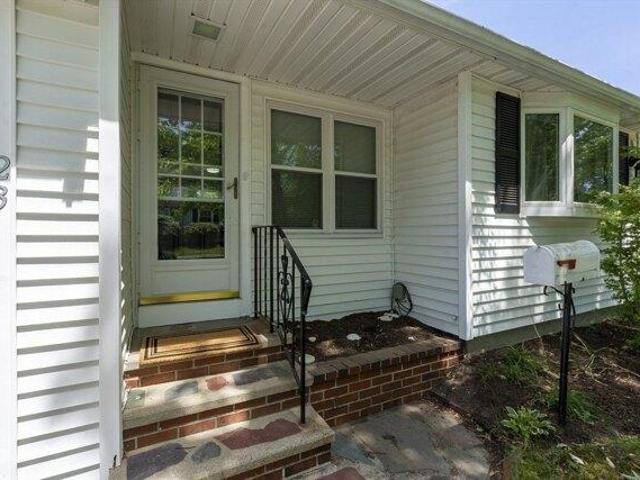house with 4 bedroom, Braintree MA ES104010146