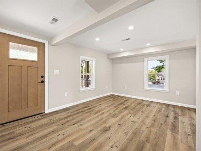 house with 4 bedroom, Braintree MA ES105059607