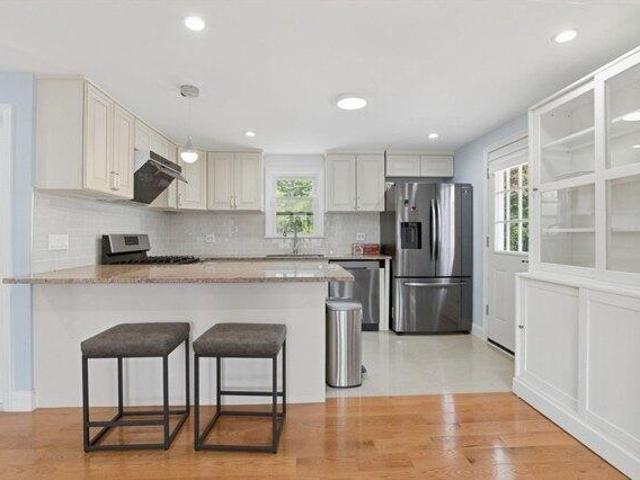 house with 4 bedroom, Braintree MA ES105206855