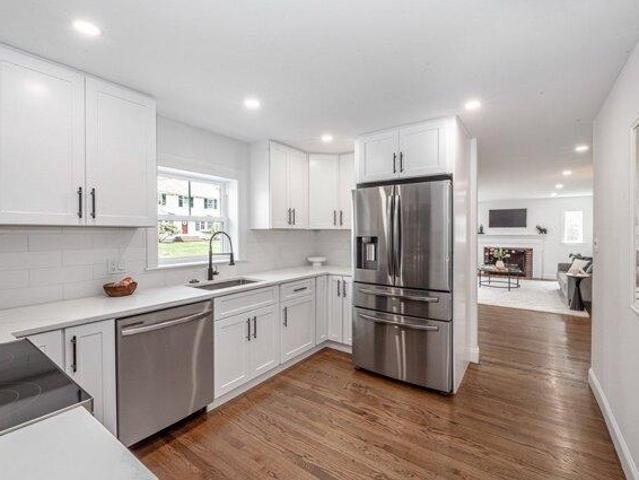 house with 4 bedroom, Braintree MA ES105386423