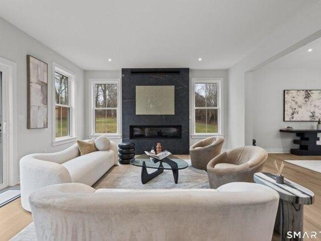 house with 4 bedroom, Branford CT DLS101629866