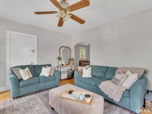 house with 4 bedroom, Branford CT ES103101322