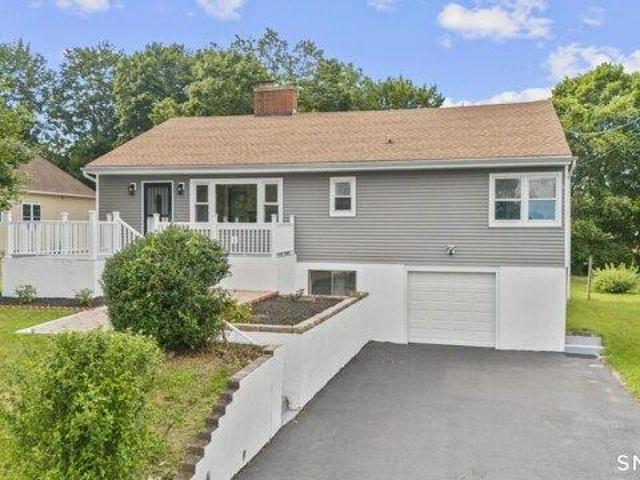 house with 4 bedroom, Branford CT ES105159068