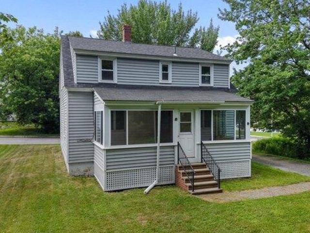 house with 4 bedroom, Brewer ME ES104079059
