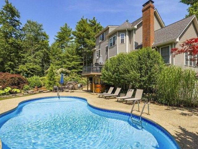 house with 4 bedroom, Brentwood NH DS104237422