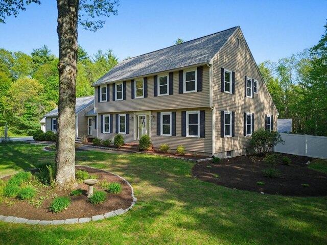 house with 4 bedroom, Brentwood NH ES104852614